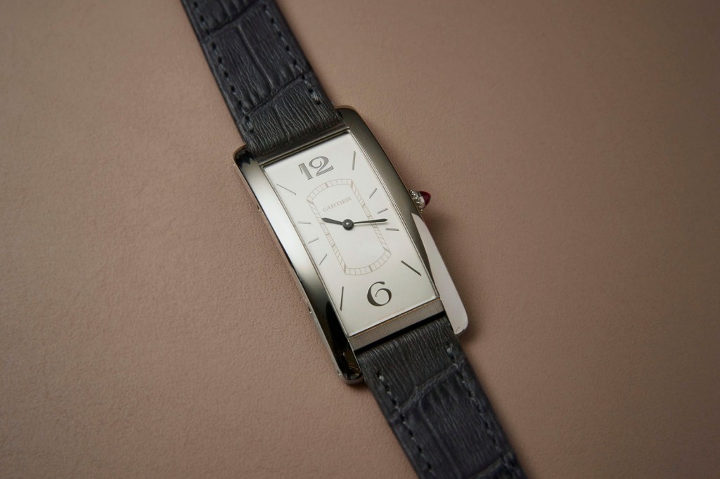 Best of SIHH: Hands-On with the Cartier Privé Tank Cintrée | SJX Watches