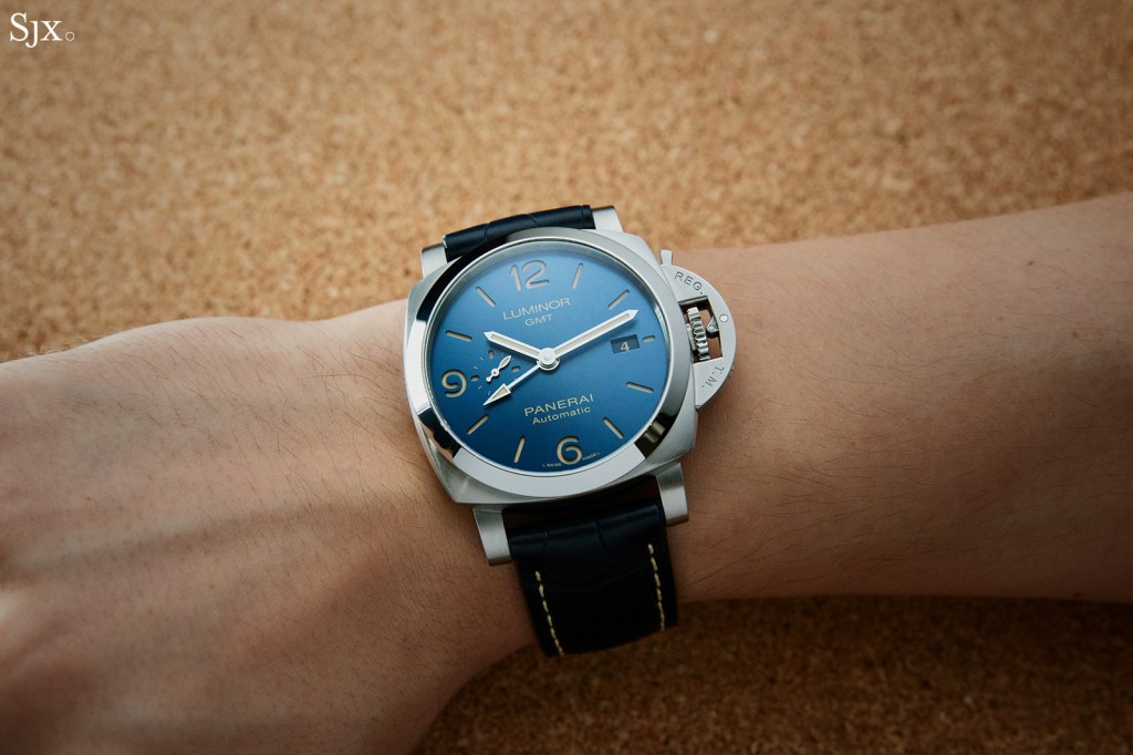 Living with the Panerai Luminor 1950 3 Days GMT PAM 1033 | SJX Watches