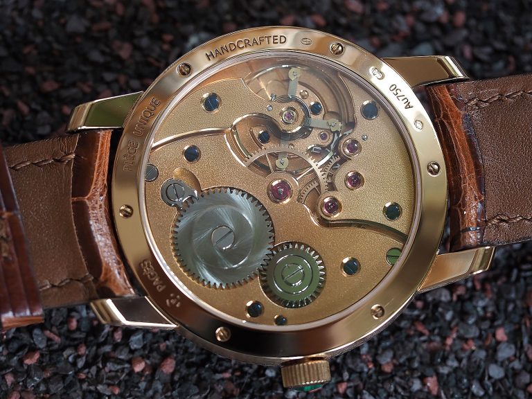 Raul Pages Introduces the Arabic Calligraphy Cloisonné Enamel | SJX Watches