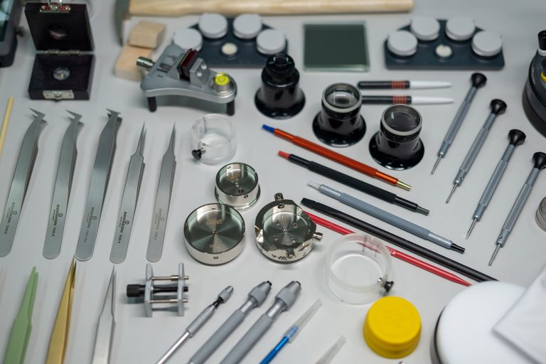 Cambodia’s First Watchmaking School Opens in Phnom Penh | SJX Watches