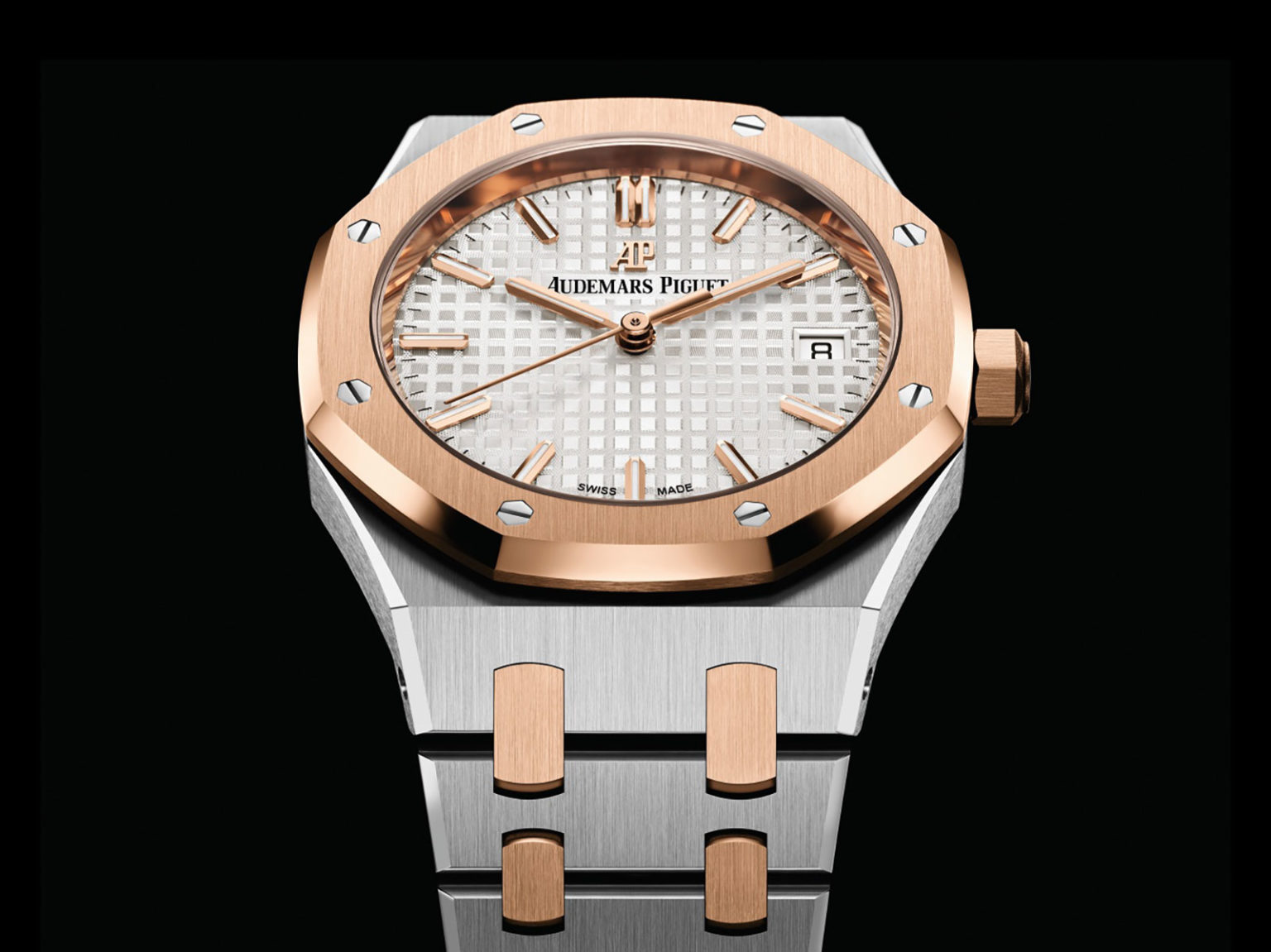 Audemars Piguet Introduces the Royal Oak Selfwinding 34 mm | SJX Watches