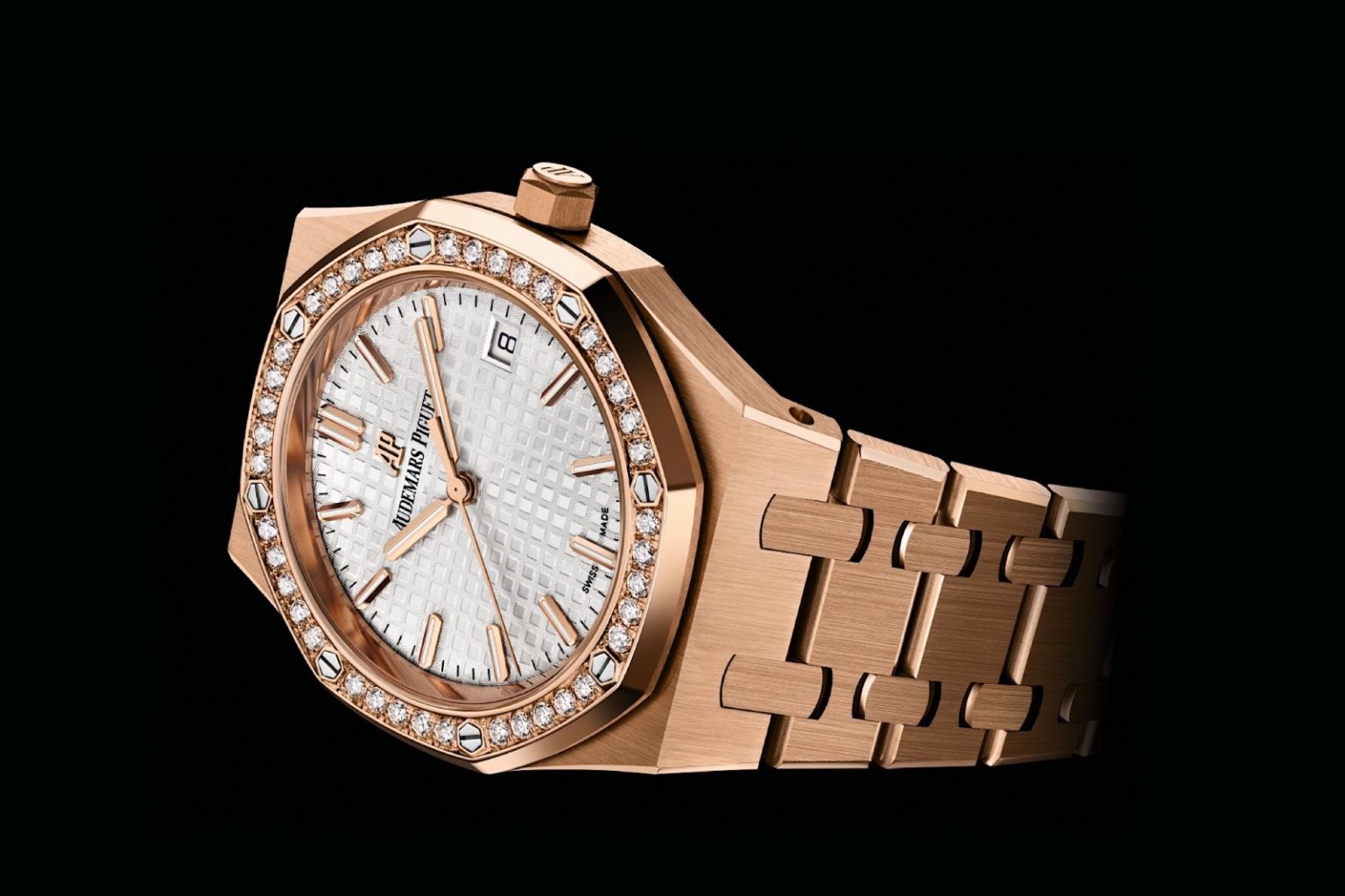 Audemars Piguet Introduces the Royal Oak Selfwinding 34 mm | SJX Watches