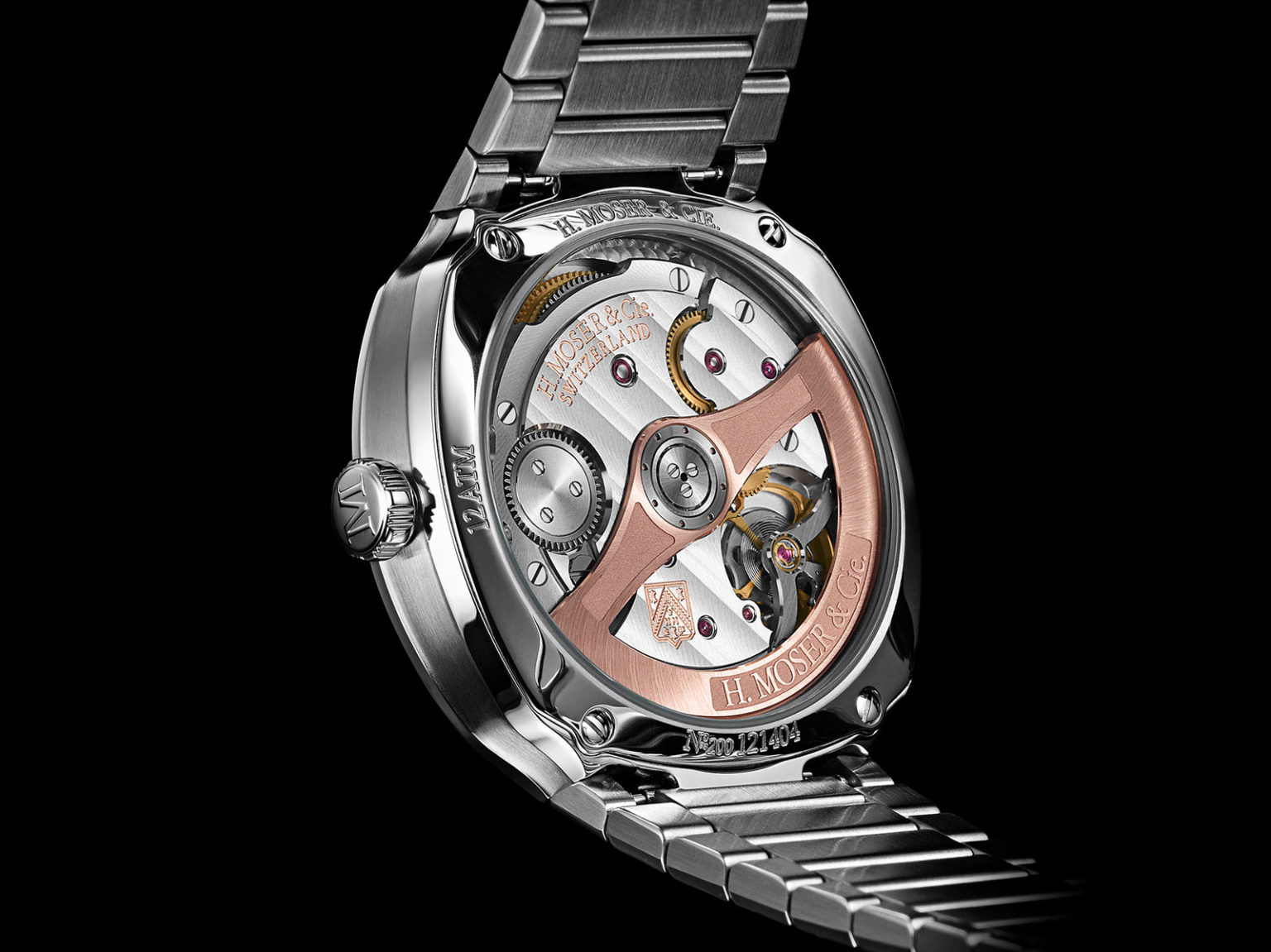 H. Moser & Cie Introduces the Streamliner Centre Second | SJX Watches