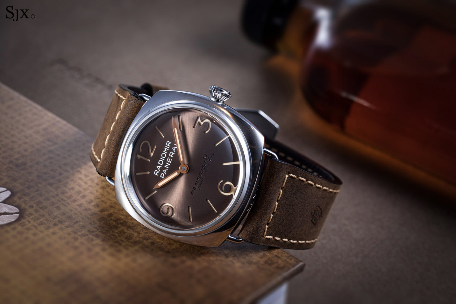 Up Close: Panerai Radiomir Venti “Paneristi” 45 mm PAM 2020 | SJX Watches