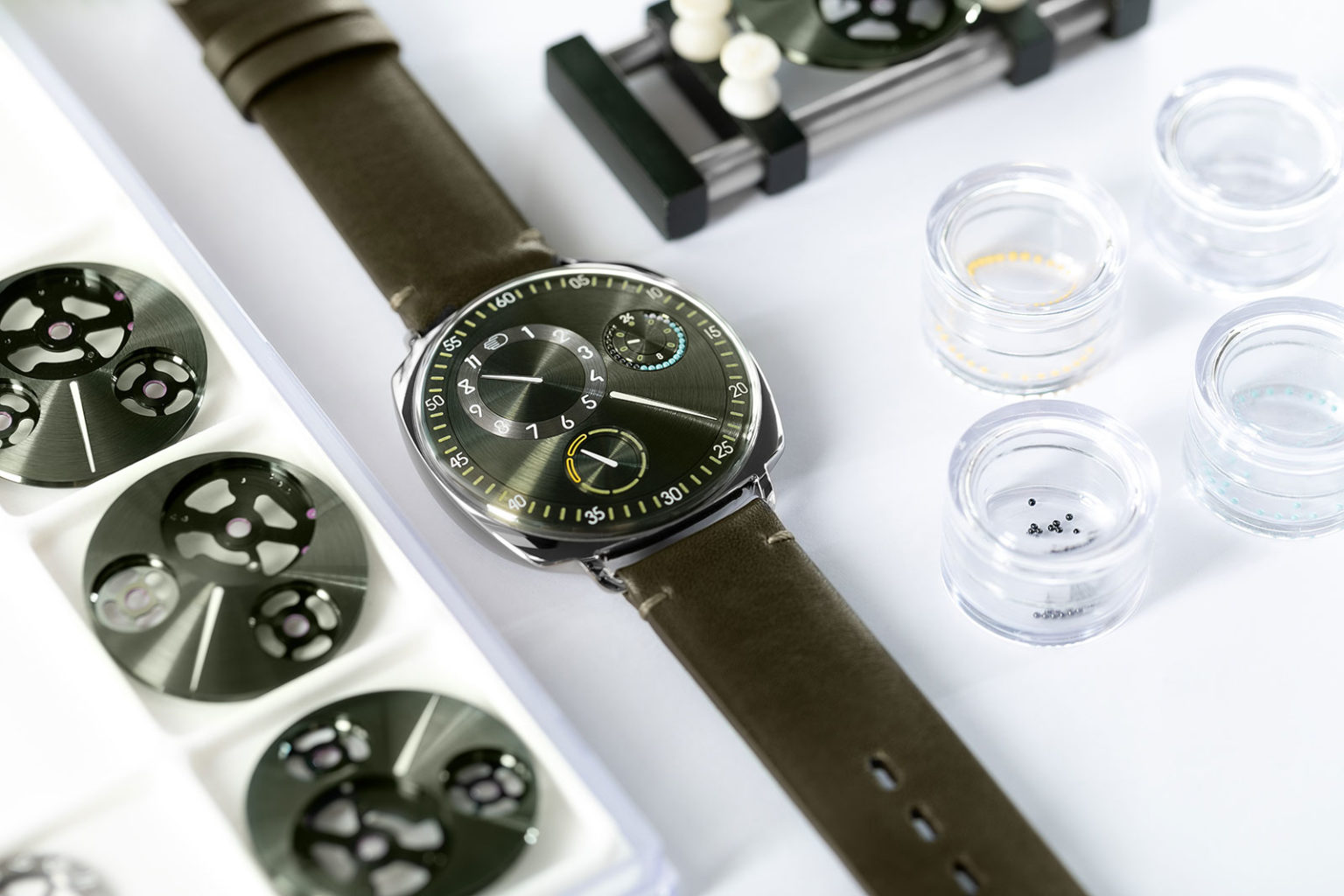 Ressence Unveils the Last in the 10th Anniversary “X” Series Tetralogy ...