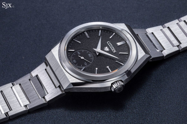 Up Close: The Citizen Calibre 0200 | SJX Watches