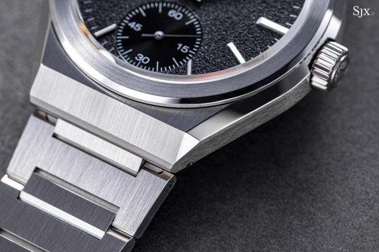 Up Close: The Citizen Calibre 0200 | SJX Watches