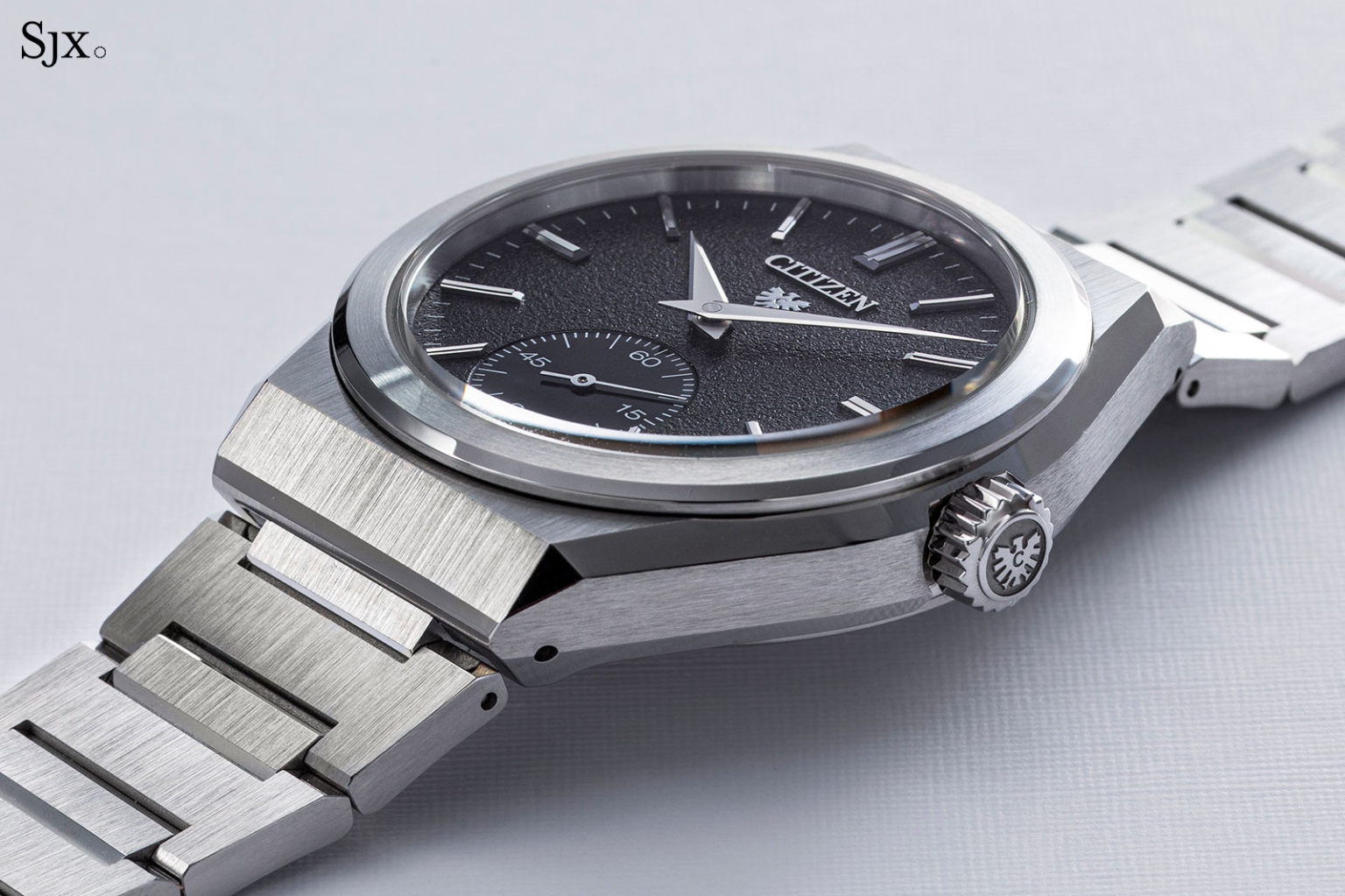In-Depth: The Citizen Calibre 0200 Movement | SJX Watches