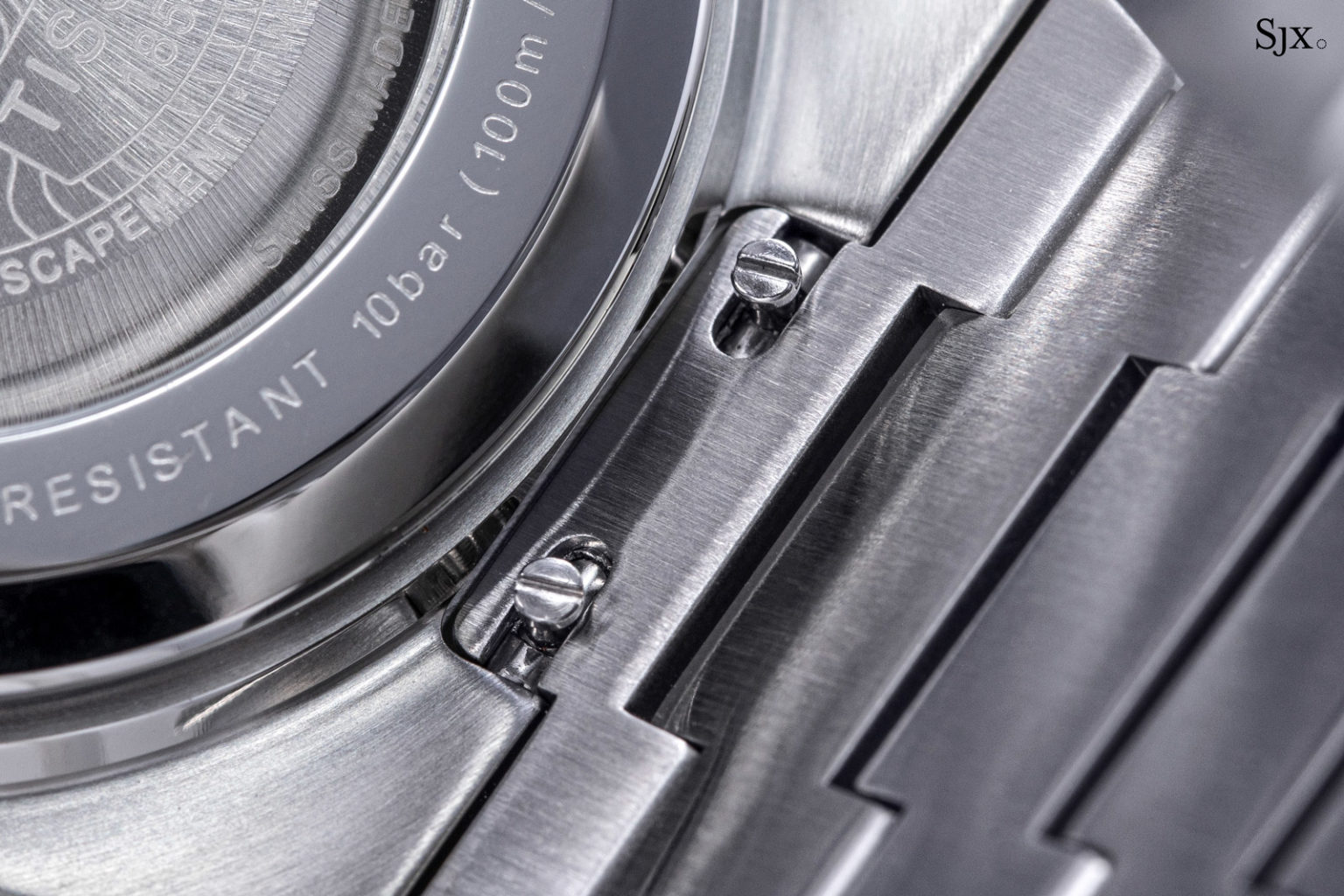 Up Close: Tissot PRX Powermatic 80 | SJX Watches