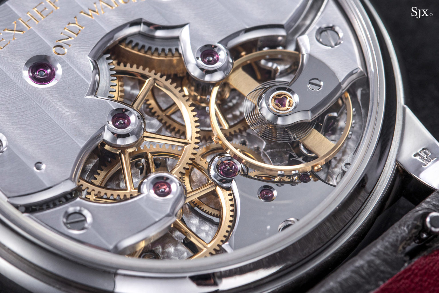 Up Close: Akrivia Rexhep Rexhepi Chronomètre Contemporain II “Only ...