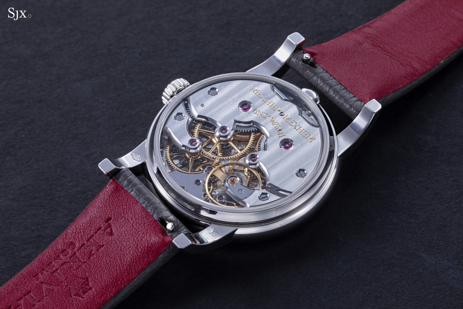 Up Close: Akrivia Rexhep Rexhepi Chronomètre Contemporain II “Only ...