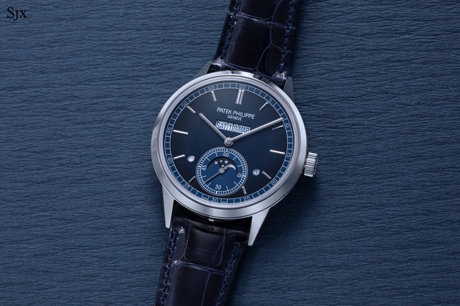 In-Depth: Patek Philippe Ref. 5236P In-line Perpetual Calendar | SJX ...