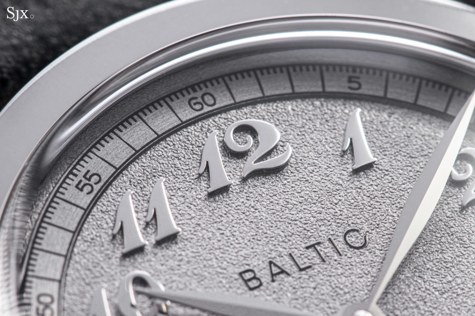Up Close: Baltic Micro-Rotor MR01 | SJX Watches