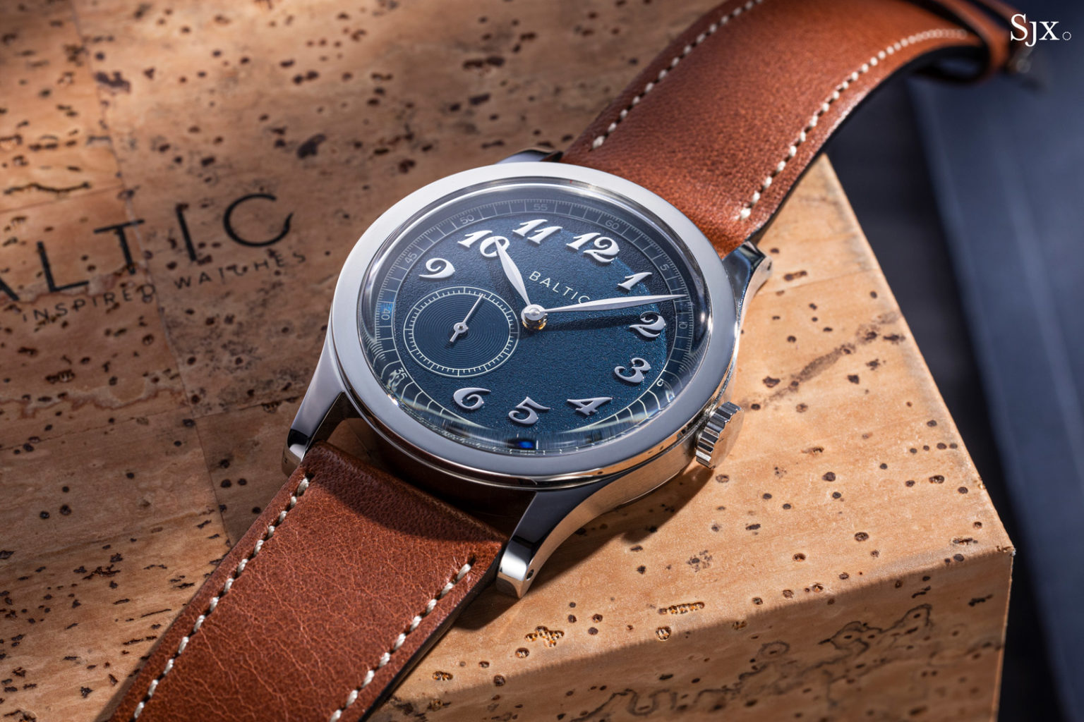 Up Close: Baltic Micro-Rotor MR01 | SJX Watches