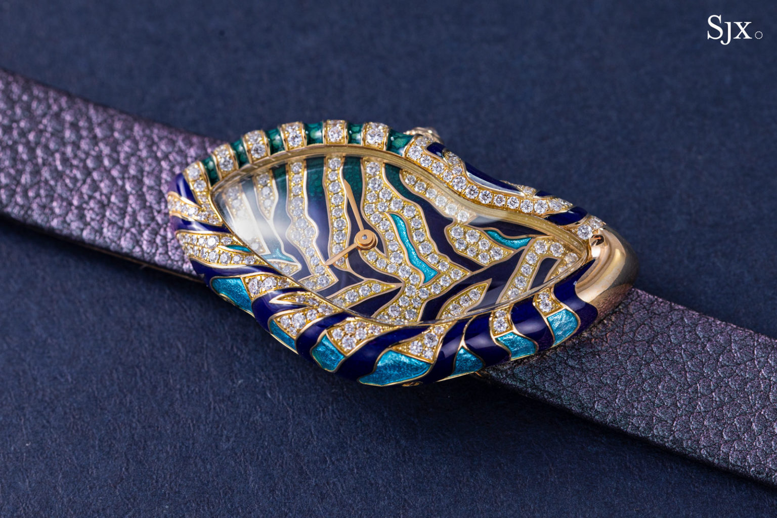 Cartier Introduces the Pebble Tigre | SJX Watches