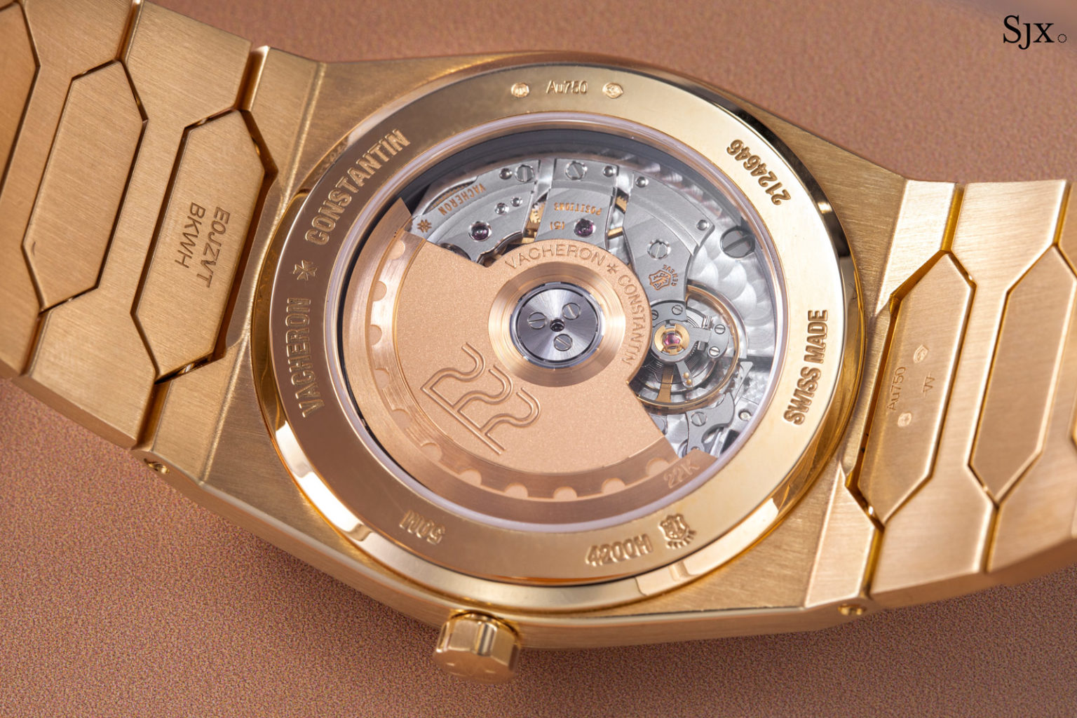 Up Close: Vacheron Constantin Historiques 222 | SJX Watches
