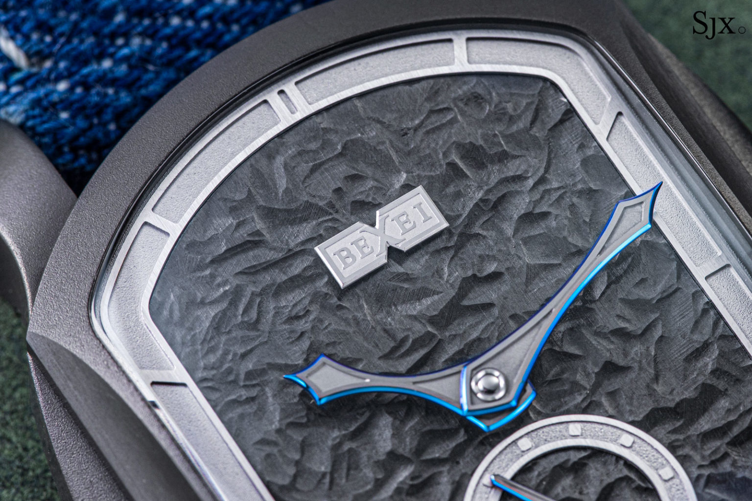 Up Close: Hot-Hammered Haute Horlogerie – Bexei Dignitas Pure “Project ...