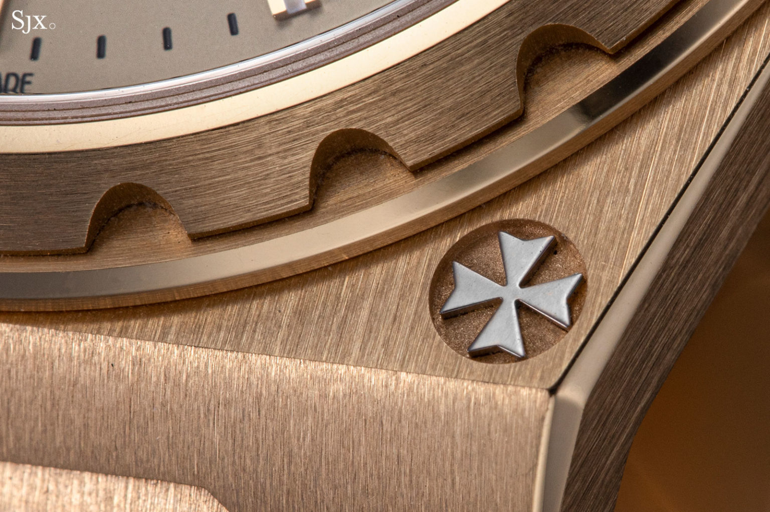 Up Close: Vacheron Constantin Historiques 222 | SJX Watches