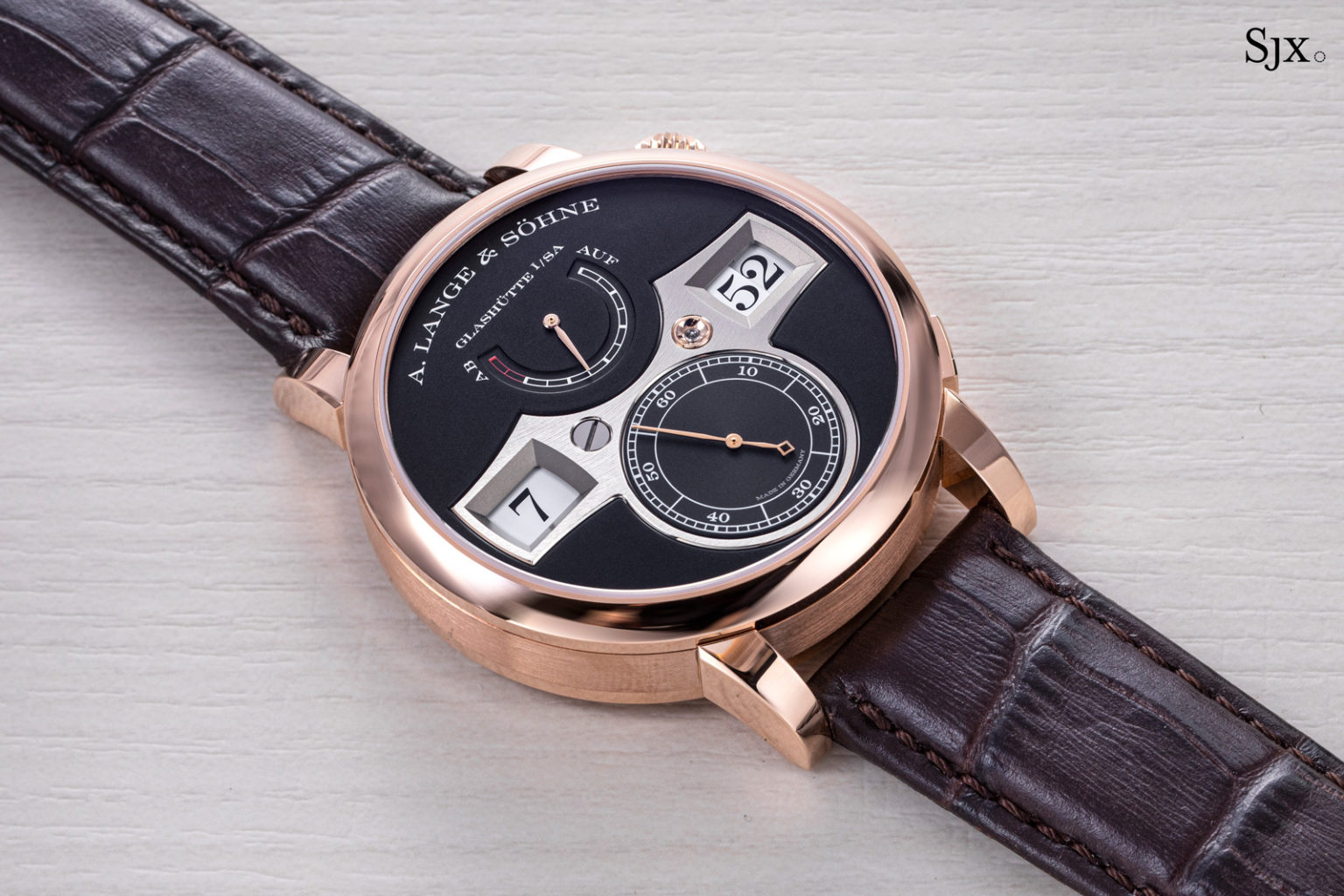 Up Close: A. Lange & Söhne Zeitwerk Second-Generation (Refs. 142.025 ...