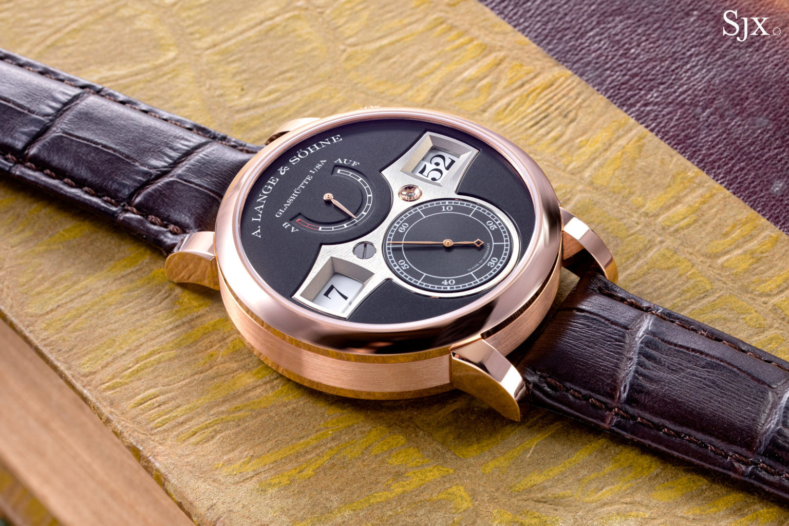 Up Close: A. Lange & Söhne Zeitwerk Second-Generation (Refs. 142.025 ...