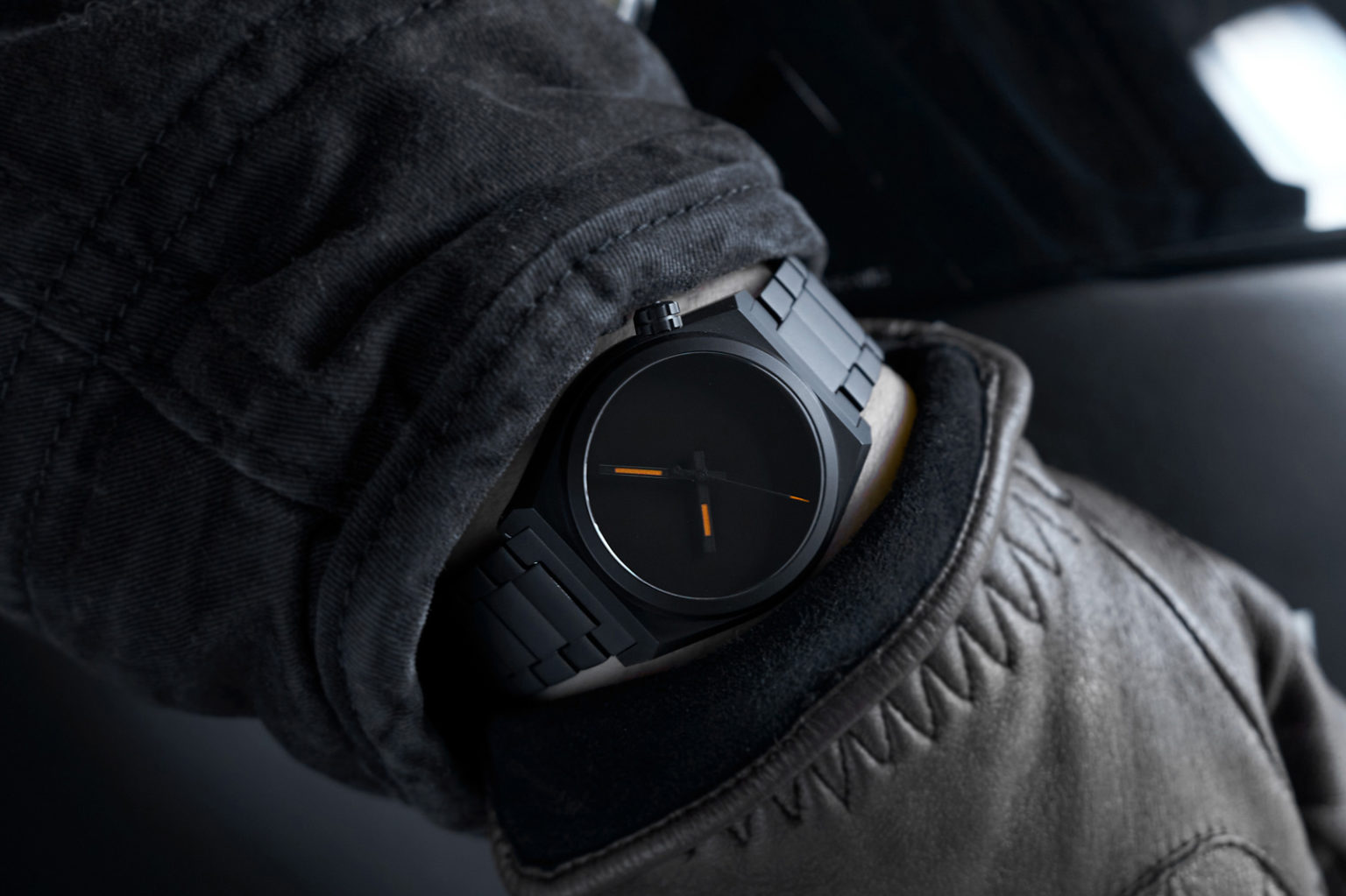 Boldr Introduces the Venture Singularity in Ultra-Black | SJX Watches