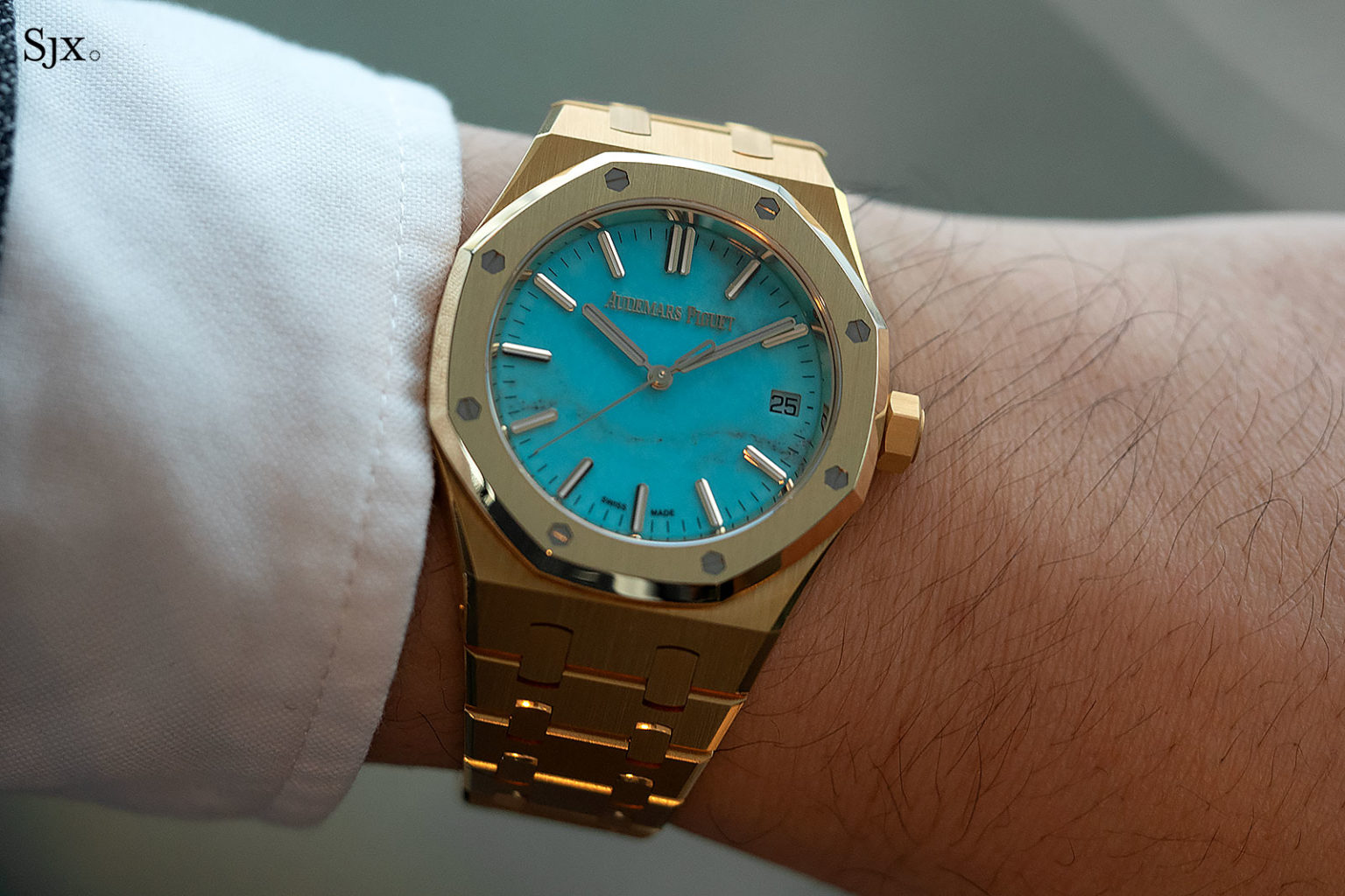 Hands On: Audemars Piguet Royal Oak 37 mm Turquoise Dial | SJX Watches