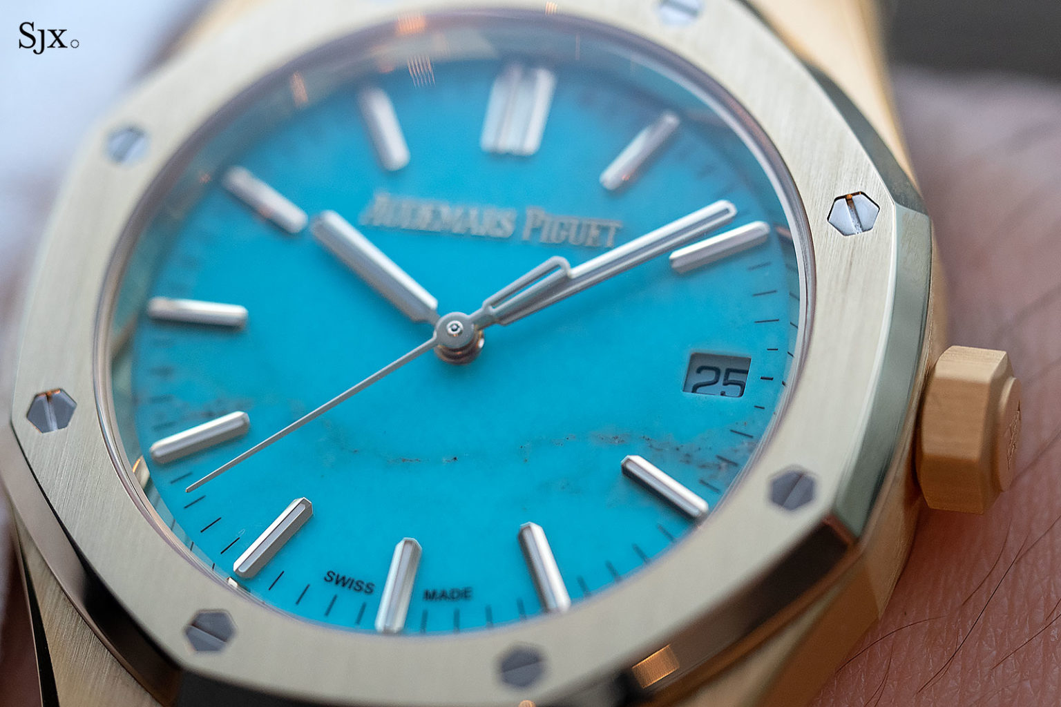 Hands On: Audemars Piguet Royal Oak 37 mm Turquoise Dial | SJX Watches