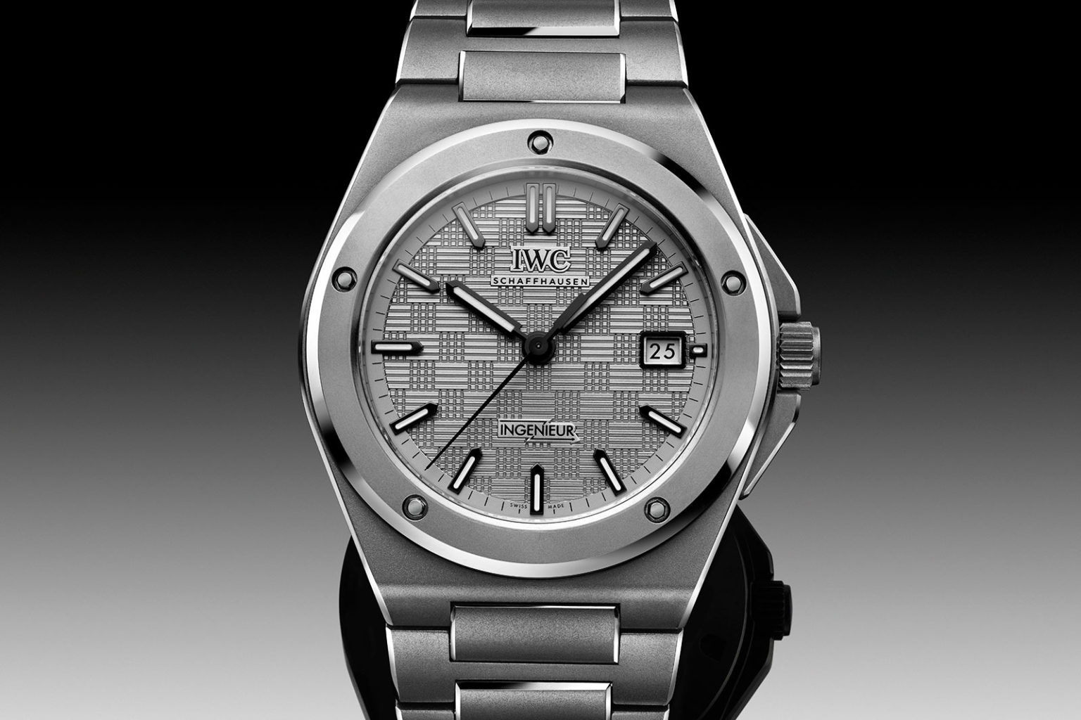 IWC Introduces the Ingenieur Automatic 40 | SJX Watches