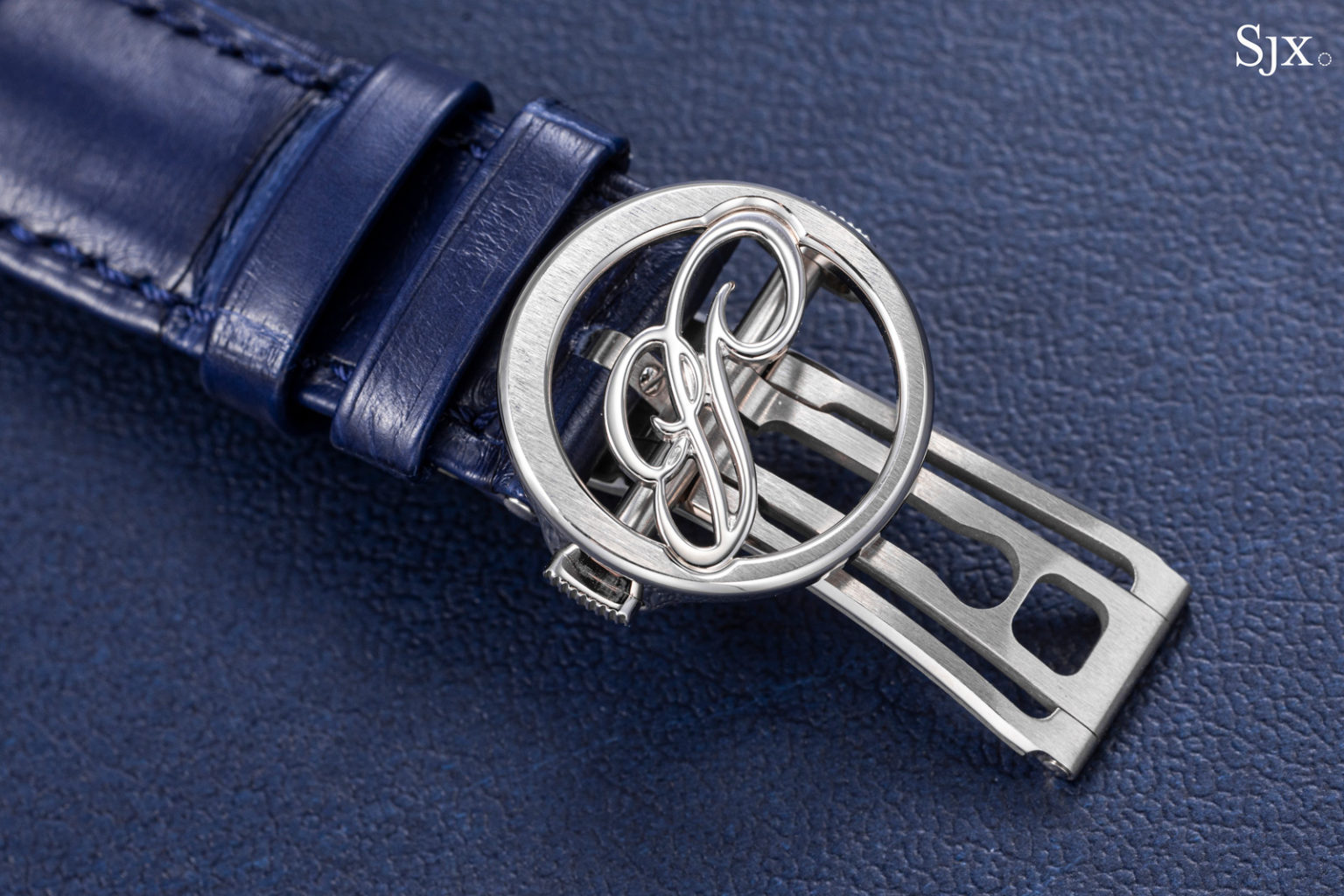 Up Close: Breguet Classique Quantième Perpétuel 7327 | SJX Watches