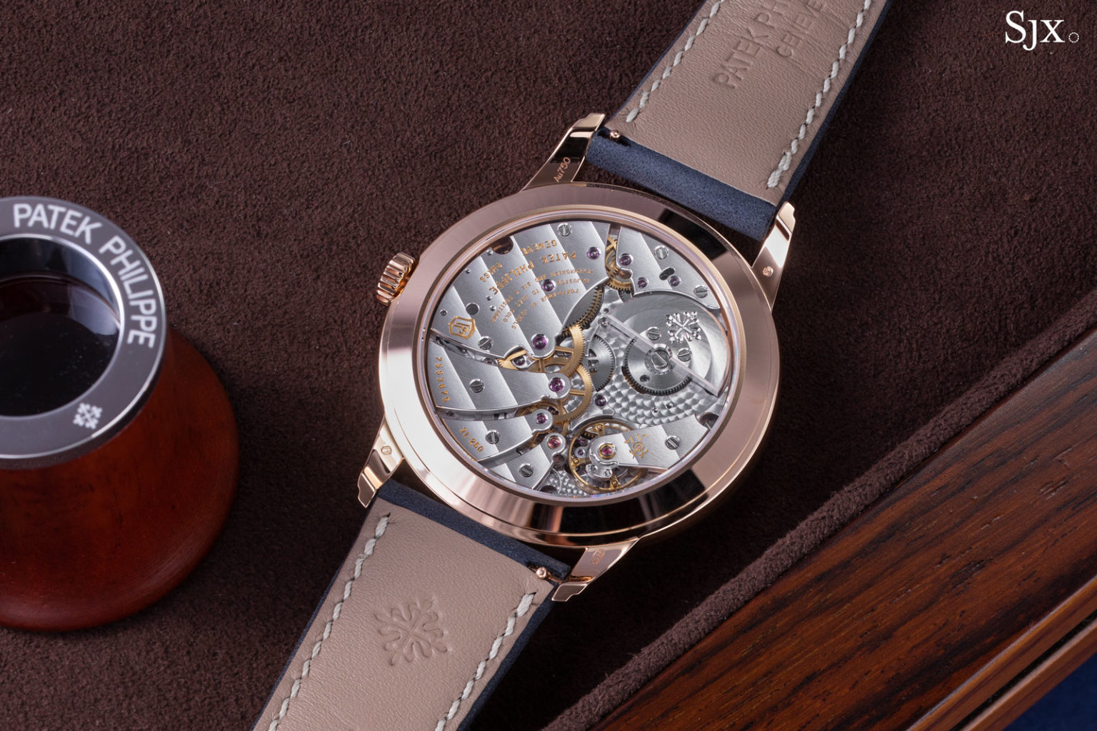 Up Close: Patek Philippe Calatrava 24-Hour Display Travel Time Ref ...