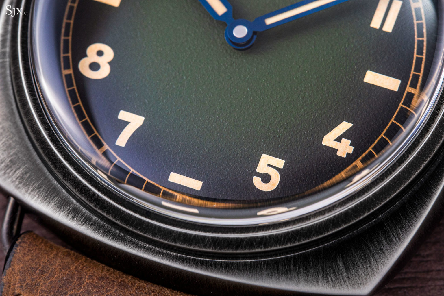 Hands On: Panerai Radiomir “Otto Giorni” PAM01347, PAM01348 and ...
