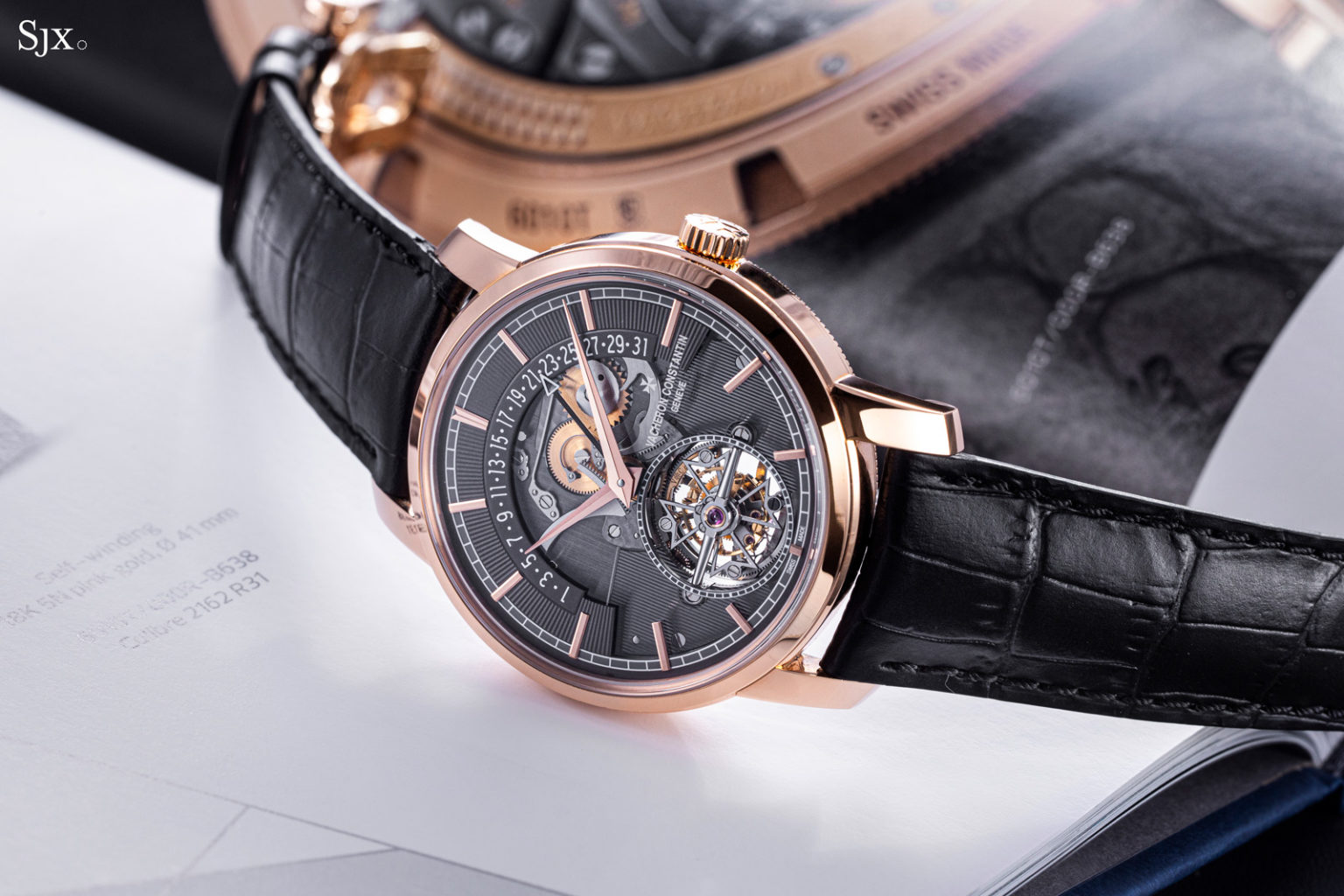 Review: Vacheron Constantin Traditionnelle Tourbillon Retrograde Date ...
