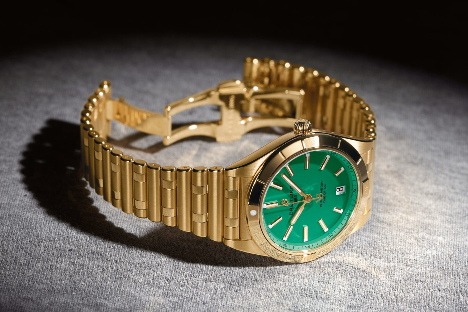 Breitling Collaborates with Victoria Beckham on the Compact Chronomat ...