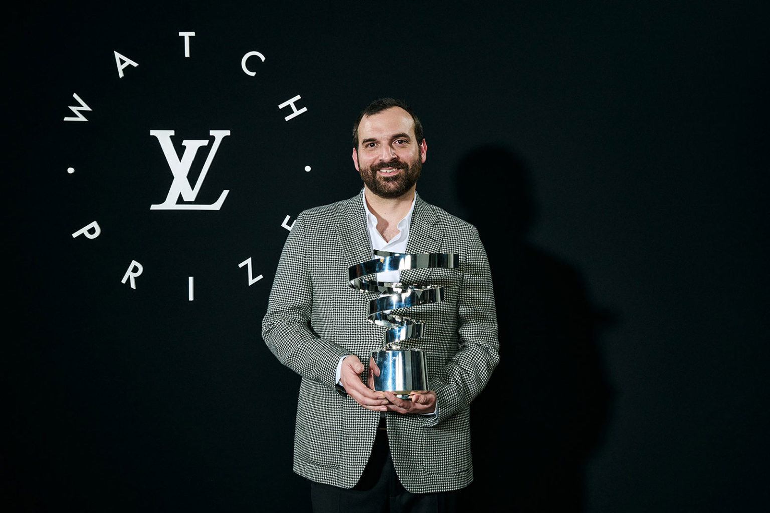 Raúl Pagès Wins Inaugural Louis Vuitton Watch Prize | SJX Watches