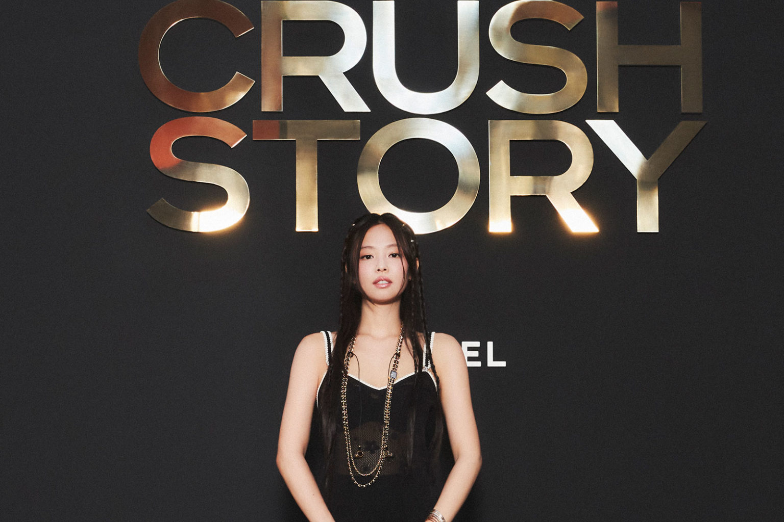 Chanel’s Première Transformed Into a Necklace Watch with Headphones ...