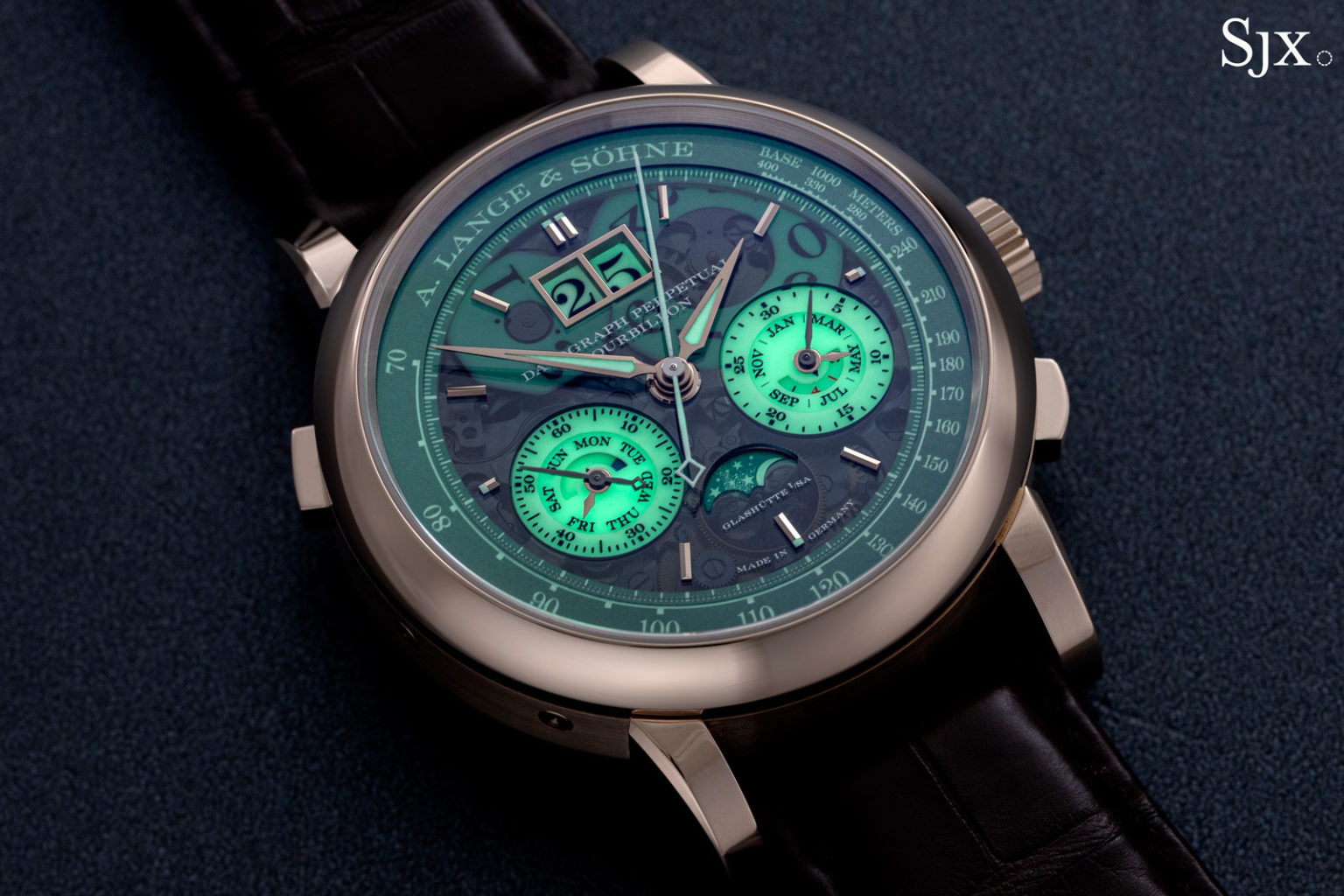 In-Depth: A. Lange & Söhne Datograph Perpetual Tourbillon Honeygold ...