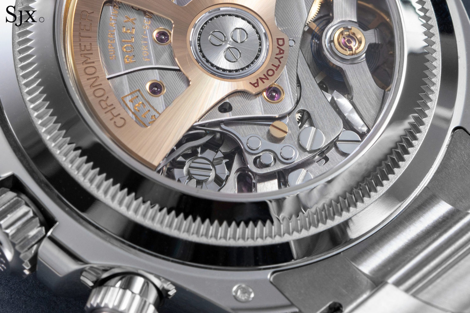 Explained: The Vertical Clutch of a Chronograph | SJX Watches
