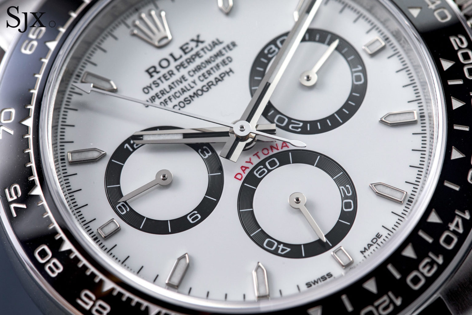 Insight: The Advantages of a Vertical Clutch Chronograph | SJX Watches