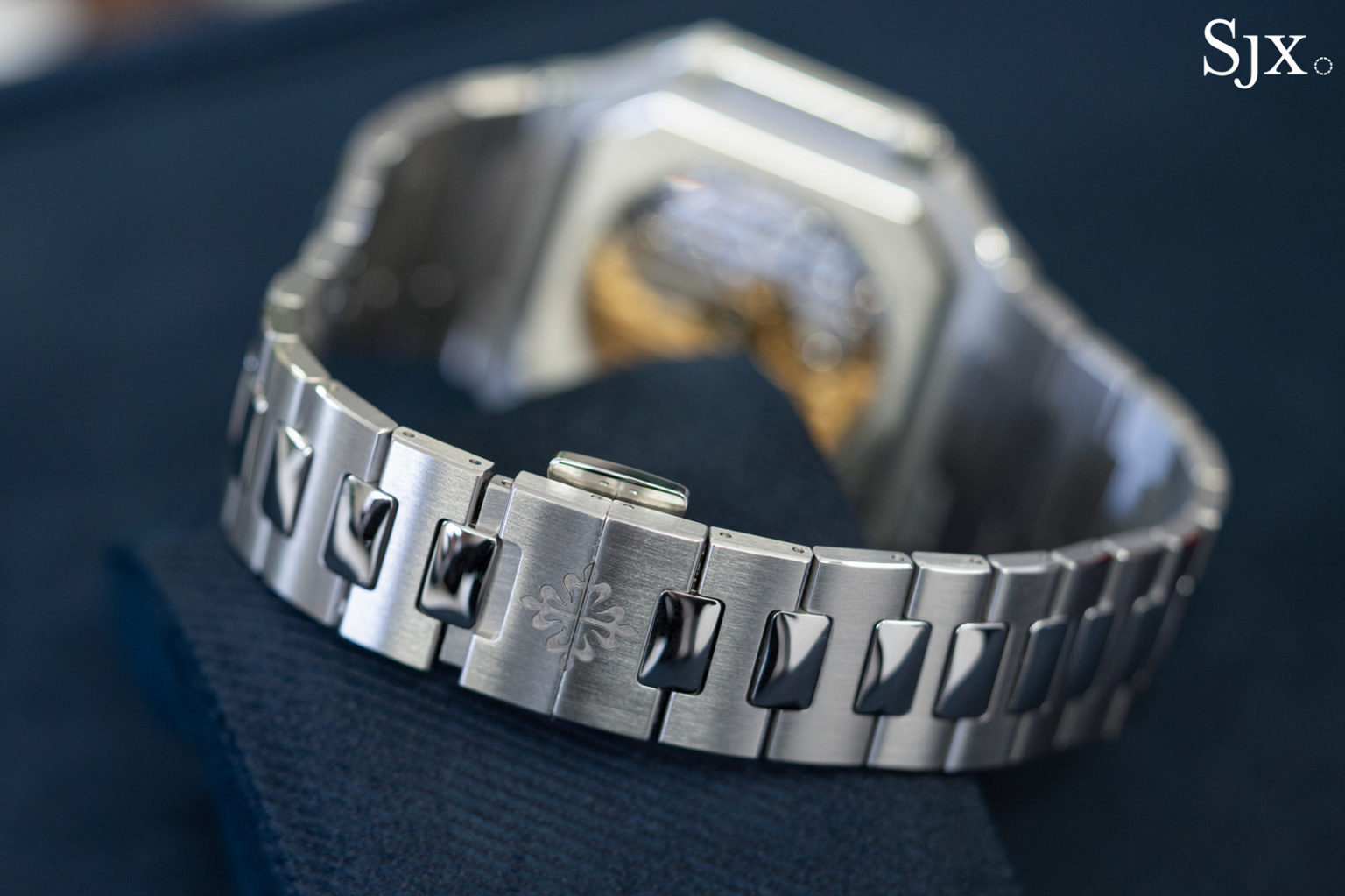 Hands On: Patek Philippe Cubitus Ref. 5821 and Ref. 5822P | SJX Watches