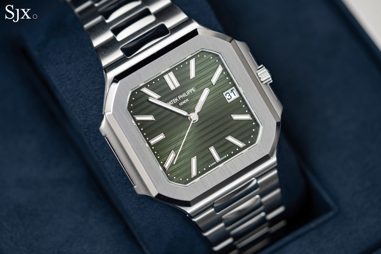 Hands On: Patek Philippe Cubitus Ref. 5821 and Ref. 5822P | SJX Watches