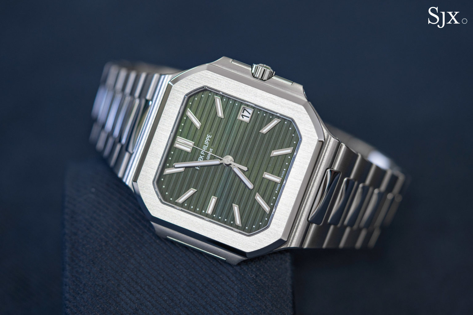 Hands On: Patek Philippe Cubitus Ref. 5821 and Ref. 5822P | SJX Watches