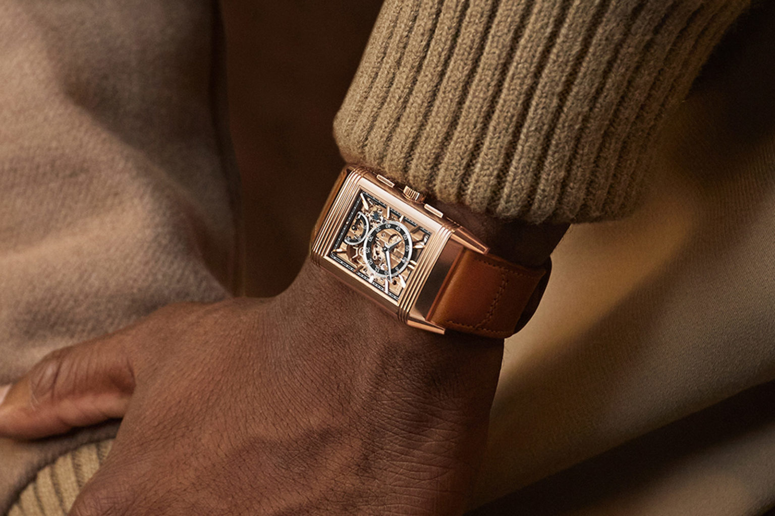 The Jaeger-LeCoultre Reverso Chronograph Gets a Solid Gold Movement ...