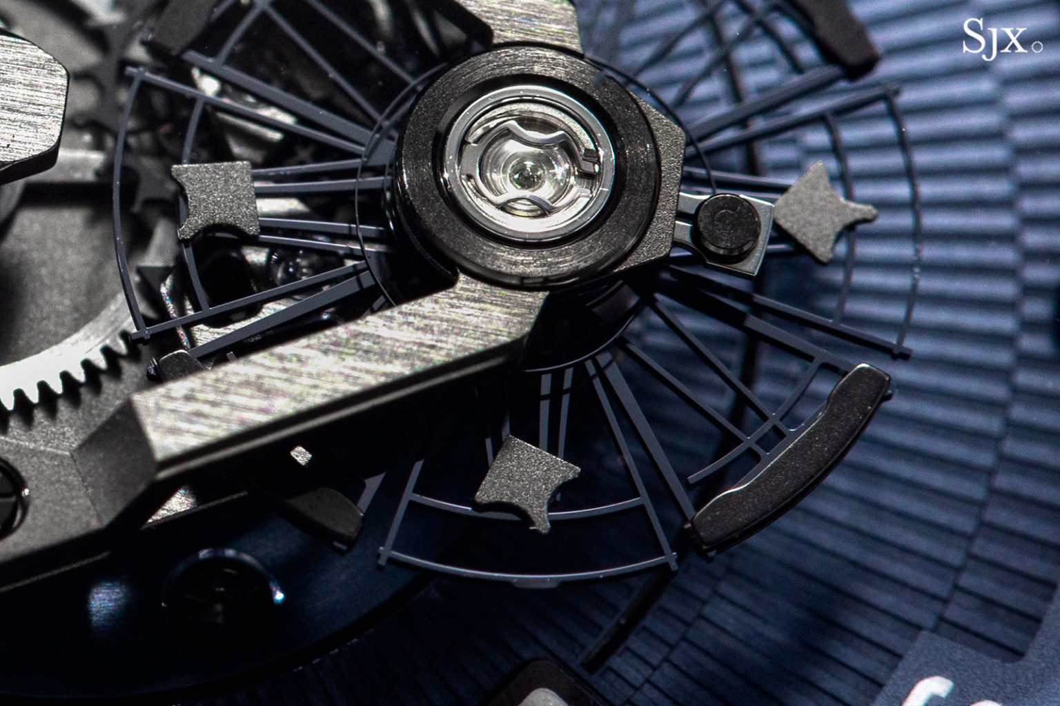 Hands On: Ulysse Nardin Freak One Navy Blue | SJX Watches