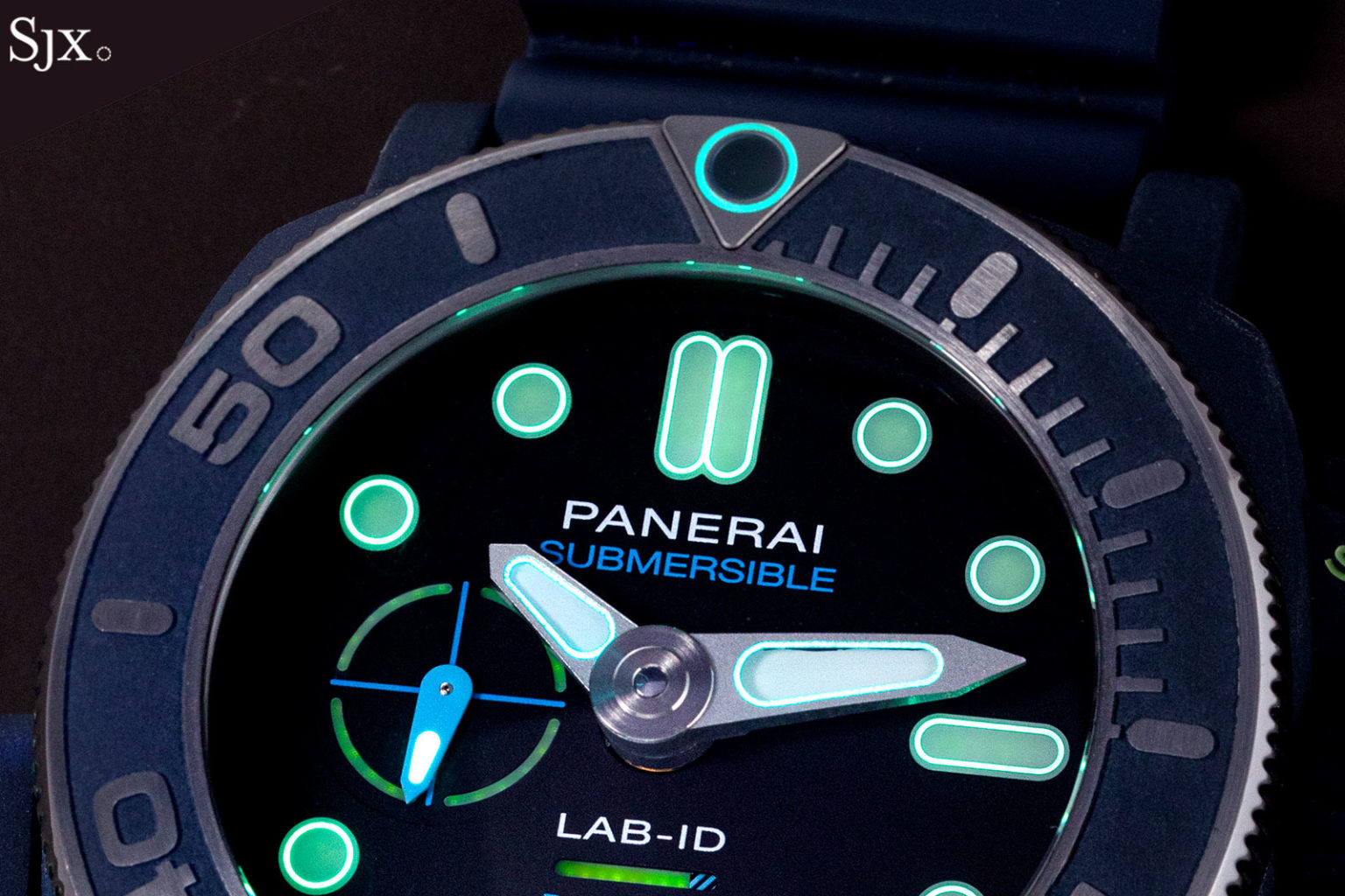 Hands On: Panerai Submersible Elux LAB-ID PAM01800 | SJX Watches