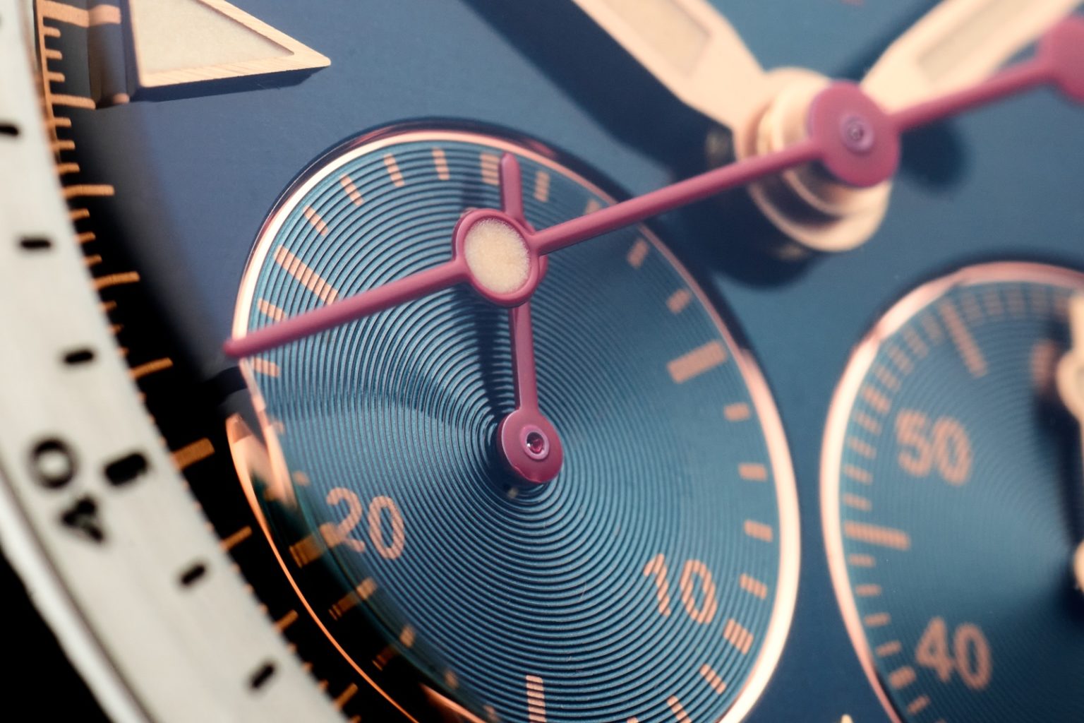 Albishorn’s Thundergraph Revives the “California” Dial | SJX Watches