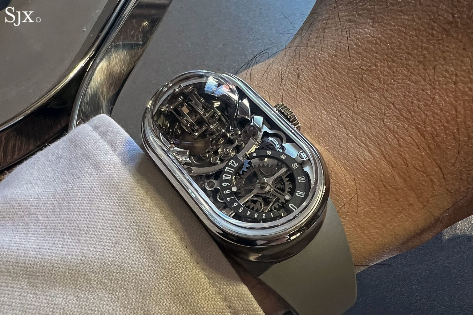 Louis Vuitton Announces Semi-Finalists for 2026 Independent Watchmaking ...