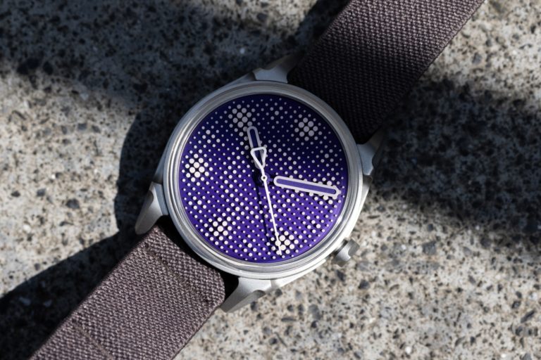 Kollokium Introduces the luminous Projekt 01 Variant F | SJX Watches